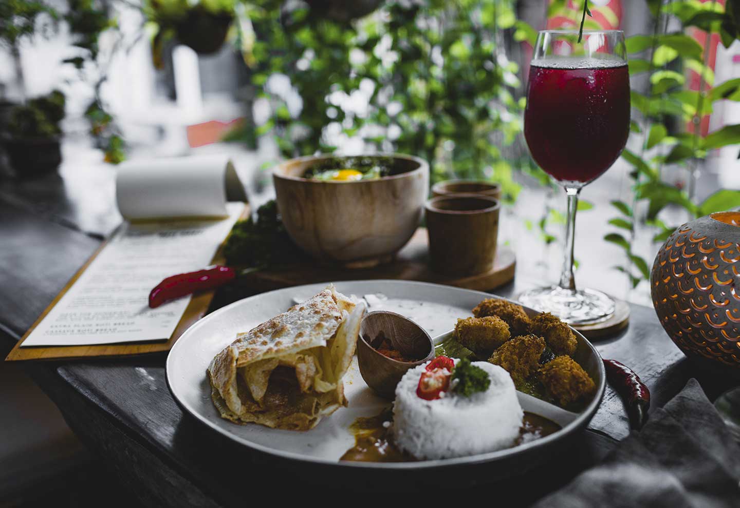 Lekker eten of drinken? Lees: Surinaamse keuken